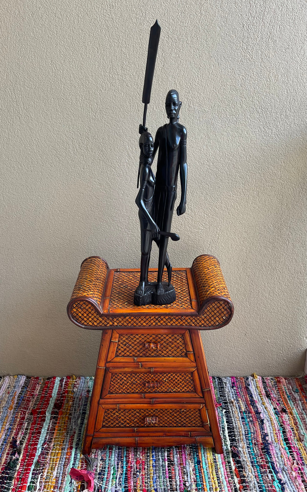 African Art – Sculptures & Culture Pieces – To Live A Colorful Life